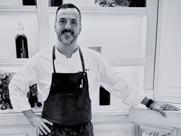 Chef José Manuel Miguel - LAS MANOS EN LA MESA